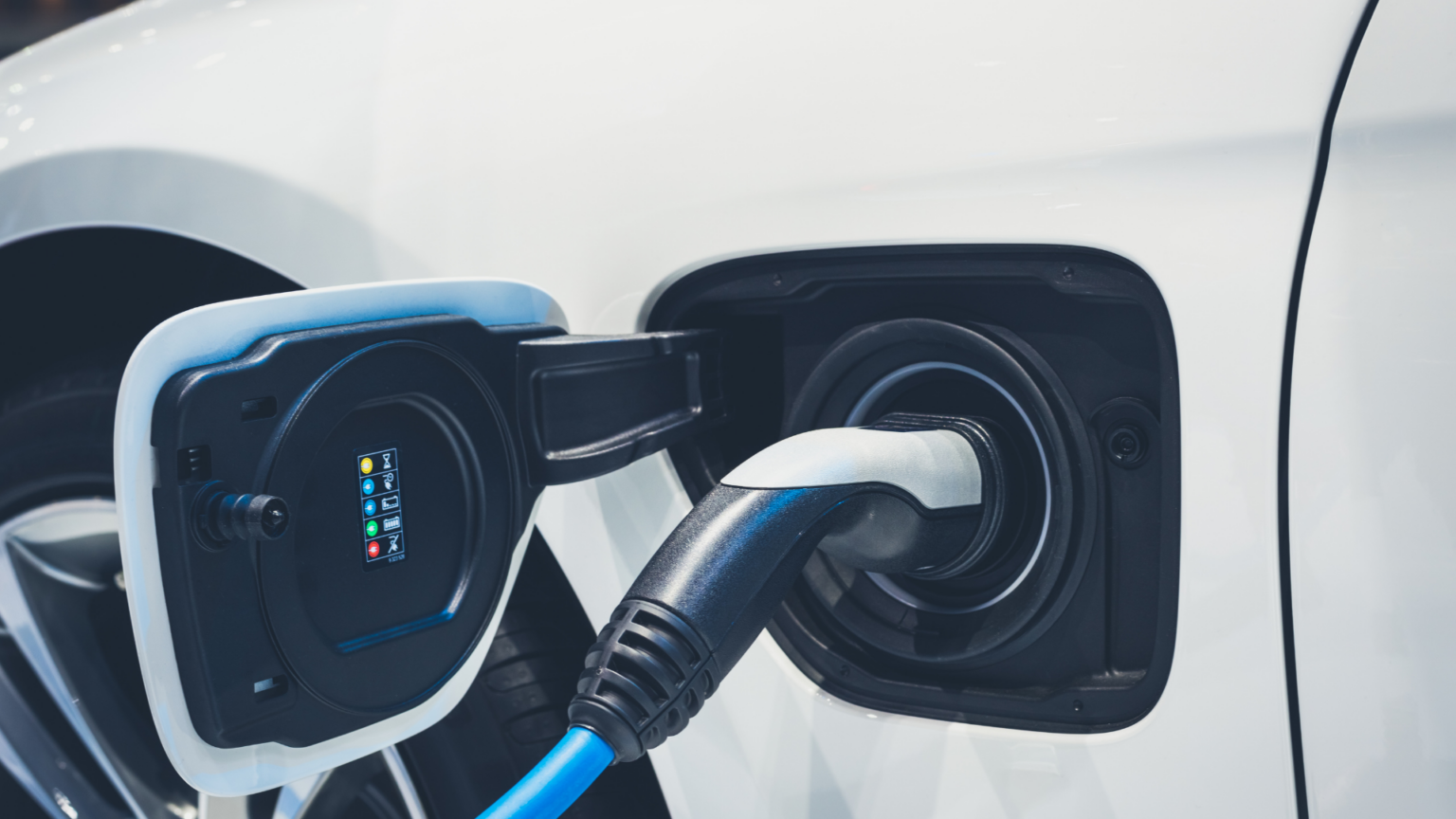 ICE, Hybrid, or Electric Fleet Vehicles? – Fleet Complete Blog